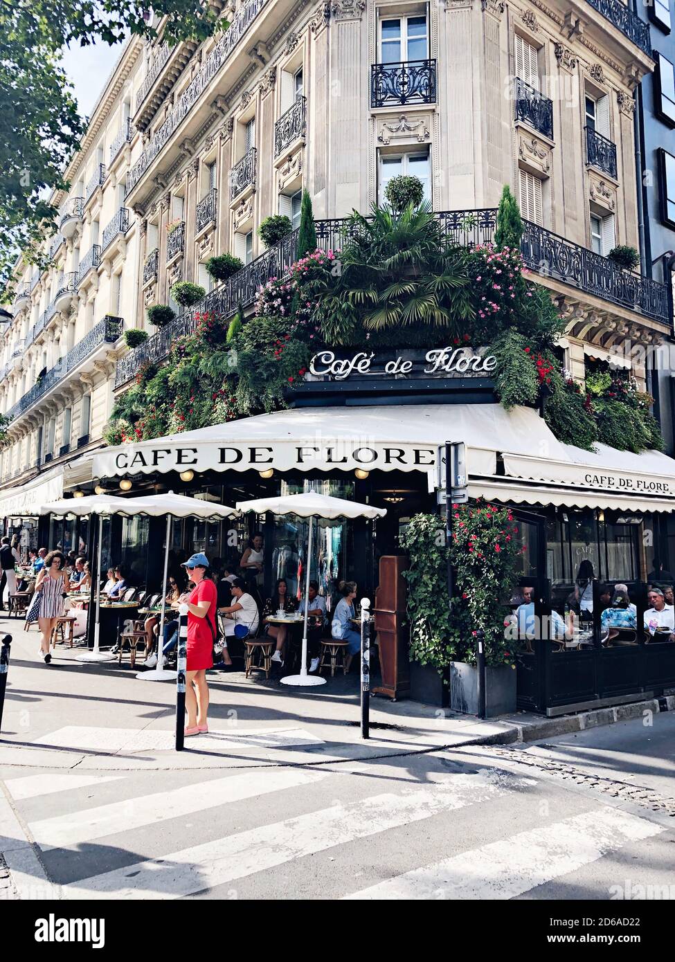 Cafe de flore hi-res stock photography and images - Alamy