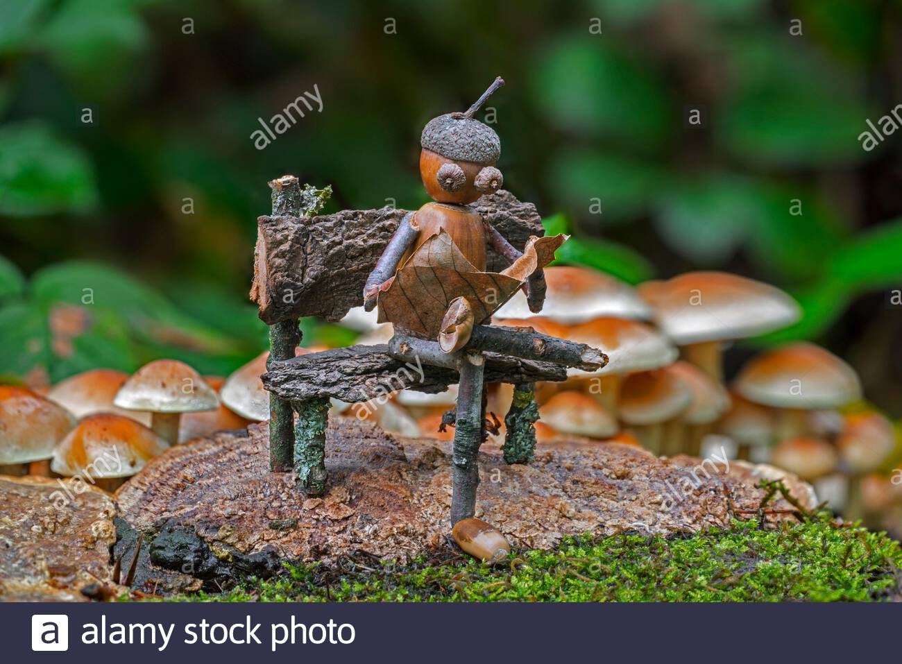 Sitting Stick Figure High Resolution Stock Photography and Images - Alamy