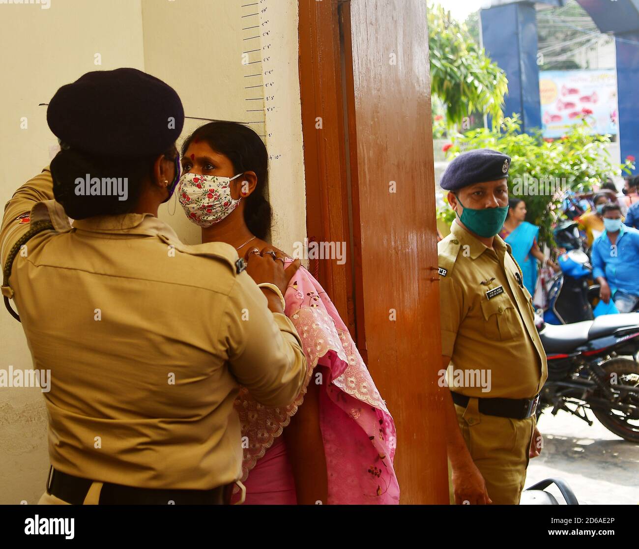 Height measure india hi-res stock photography and images - Alamy