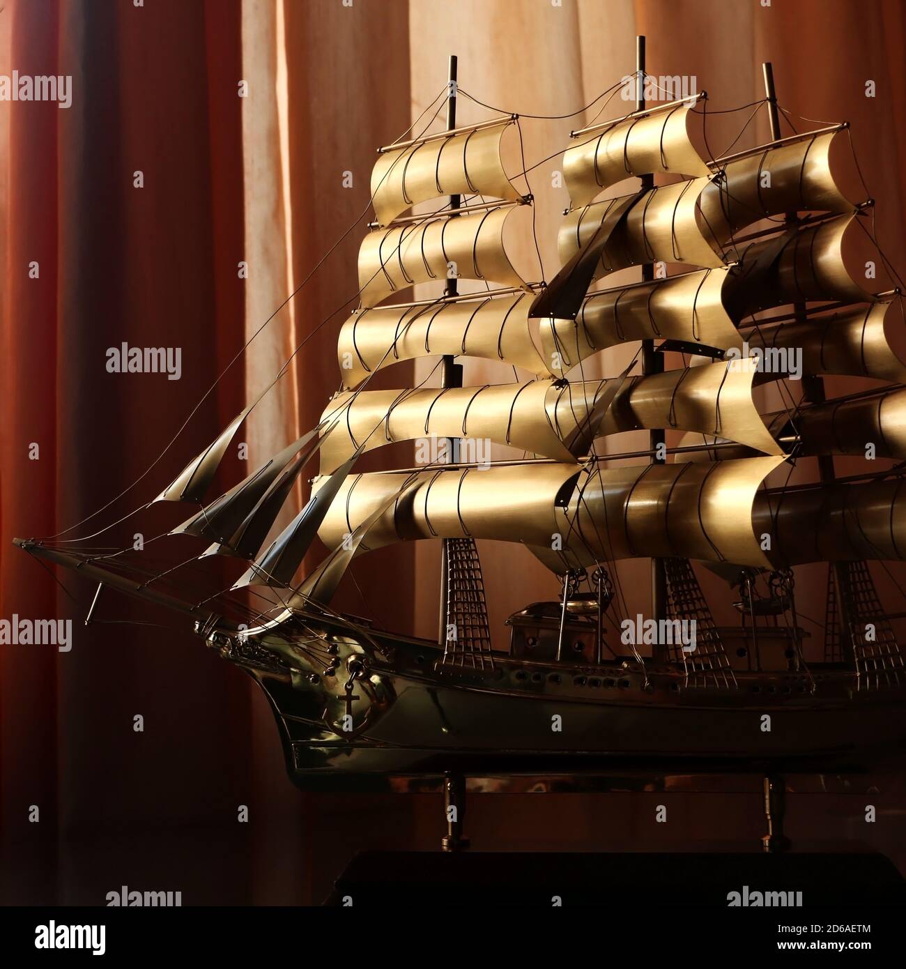 Gold ship model hi-res stock photography and images - Alamy