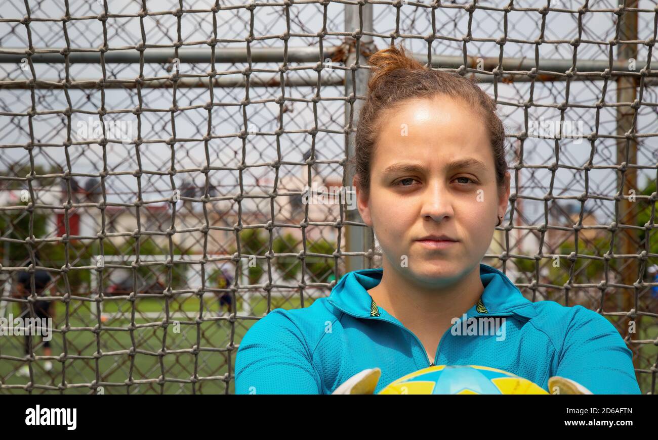 Goalkeeper girl hi-res stock photography and images - Alamy