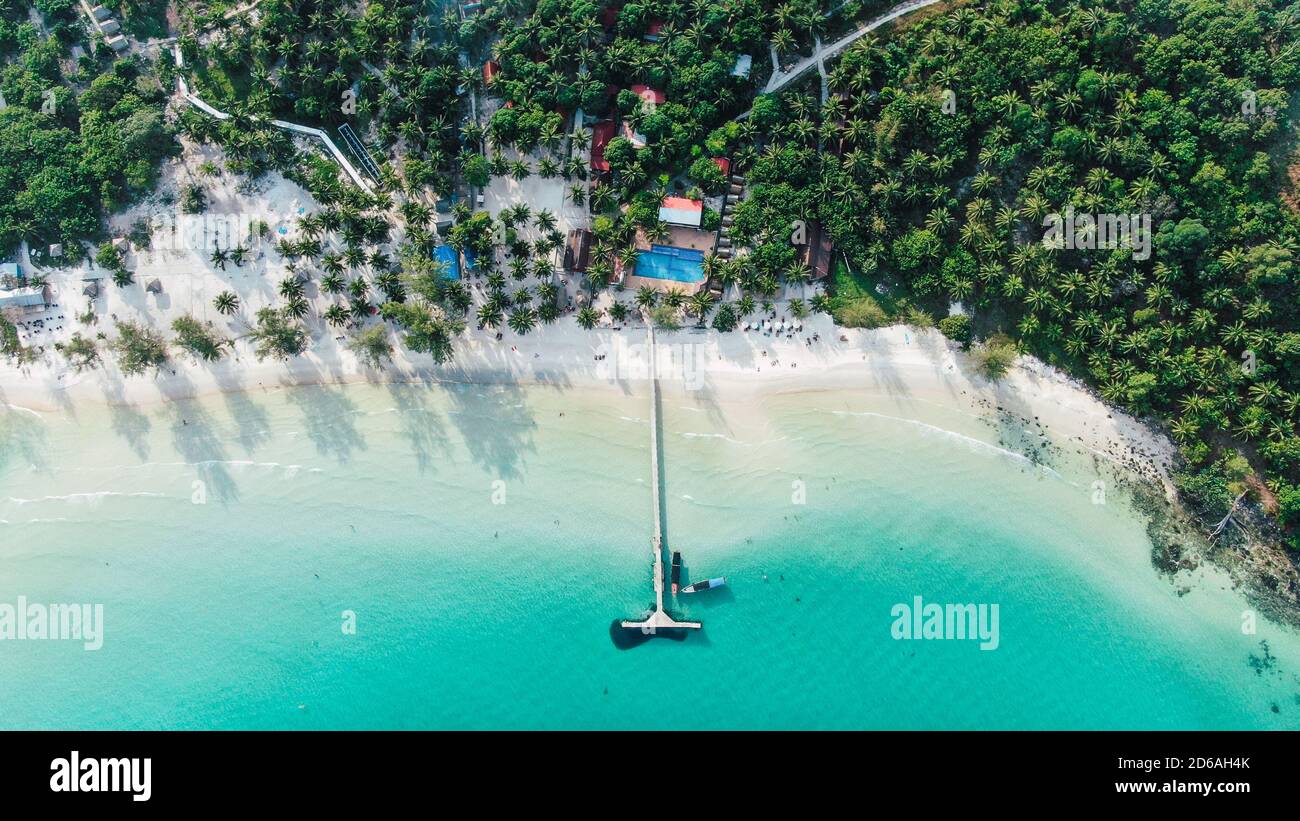 Aerial shot of a mesmerizing tropical beach Stock Photo - Alamy