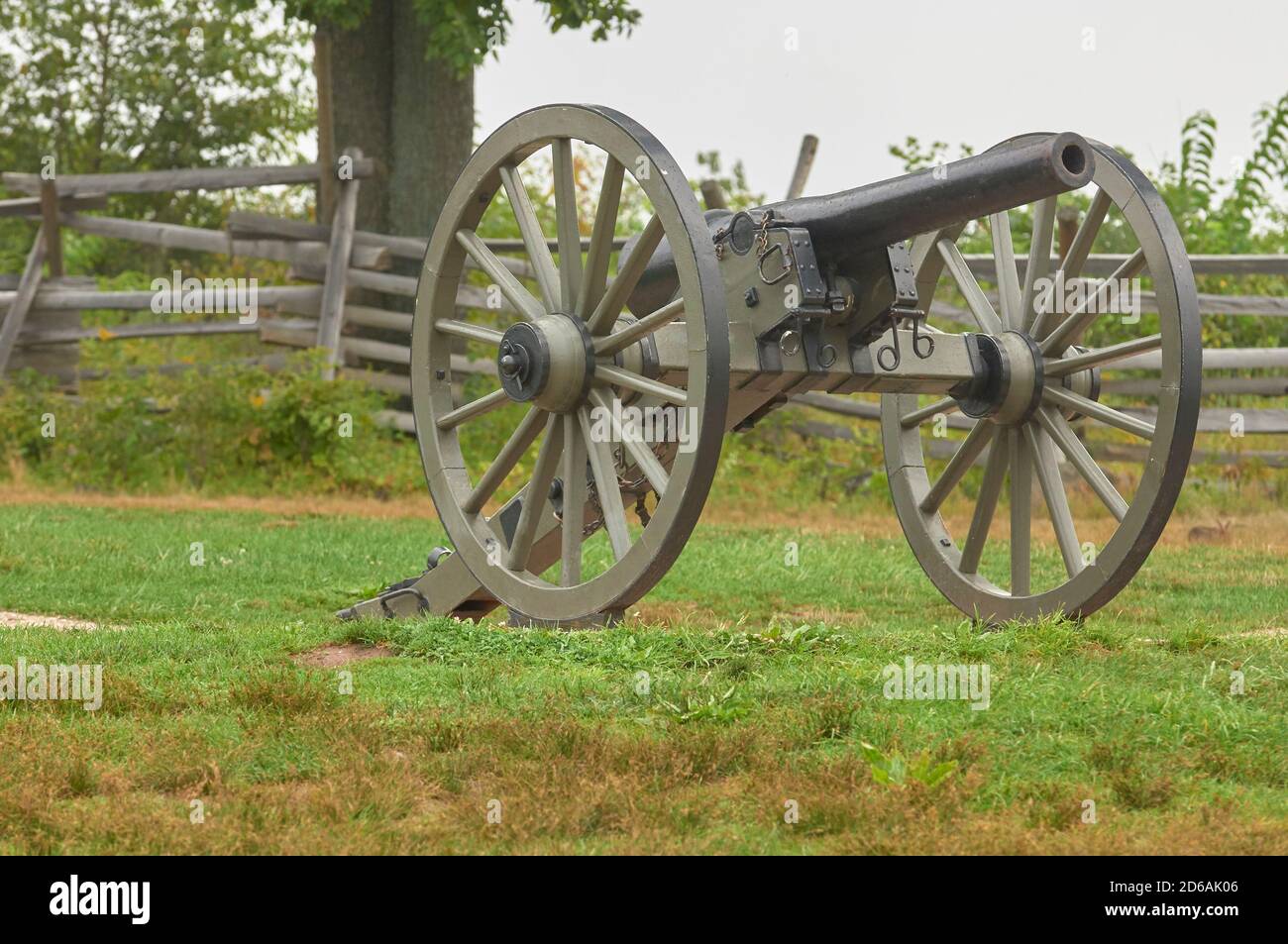 Gettysburg Battlefield from American Civil War. Cannon on battlefield ...