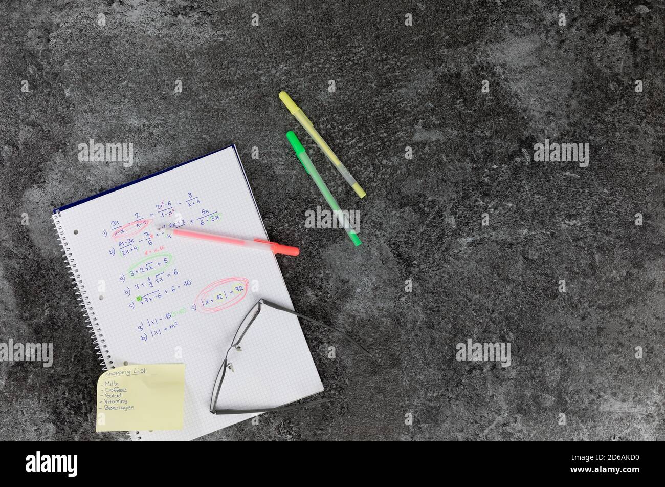 Handwritten shopping list hi-res stock photography and images - Alamy