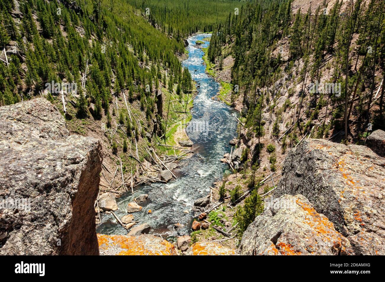 Lower Falls view from Artist Point in Grand Canyon of the Yellowstone ...