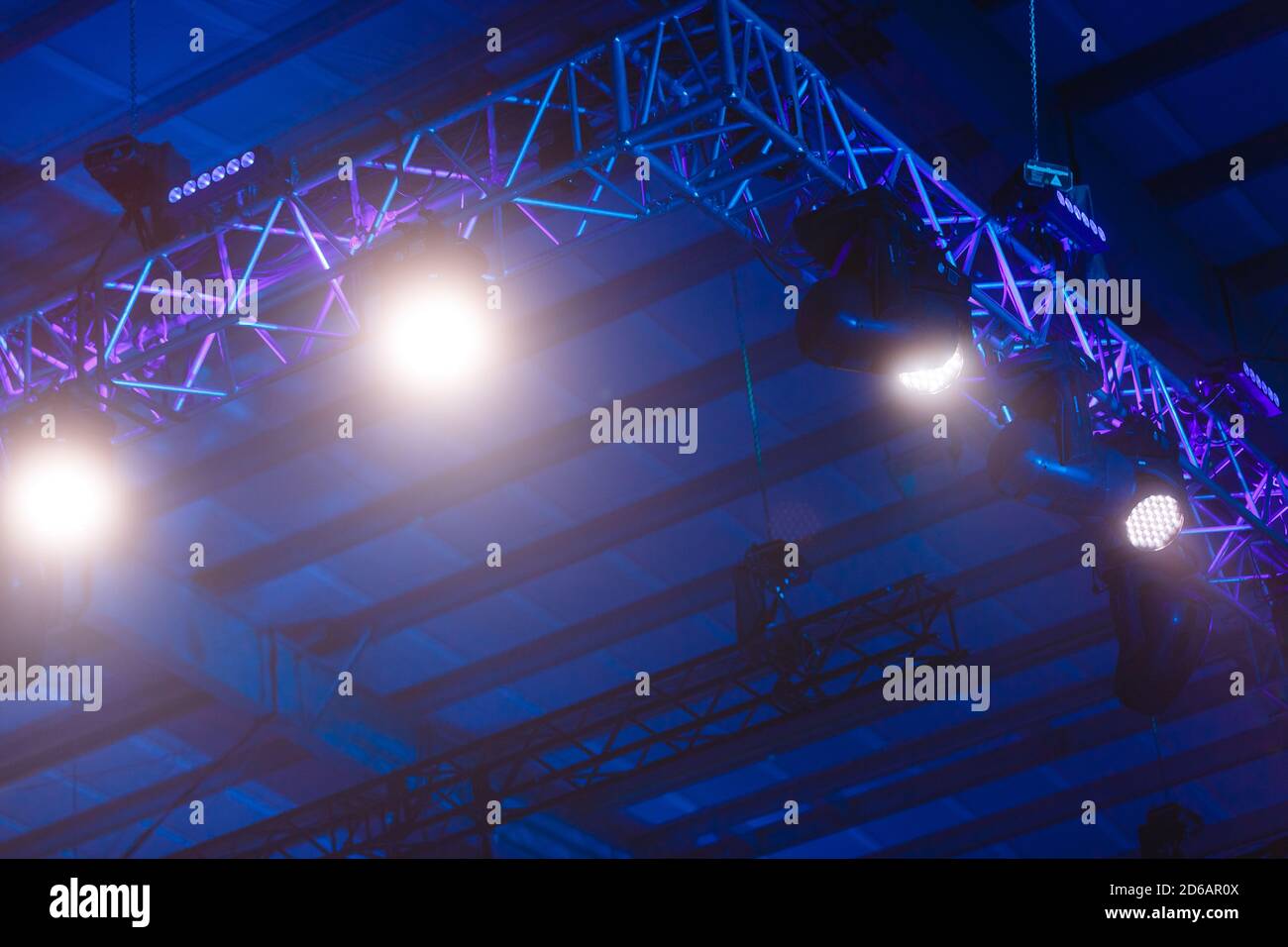 A bright light in front of a stage Stock Photo - Alamy