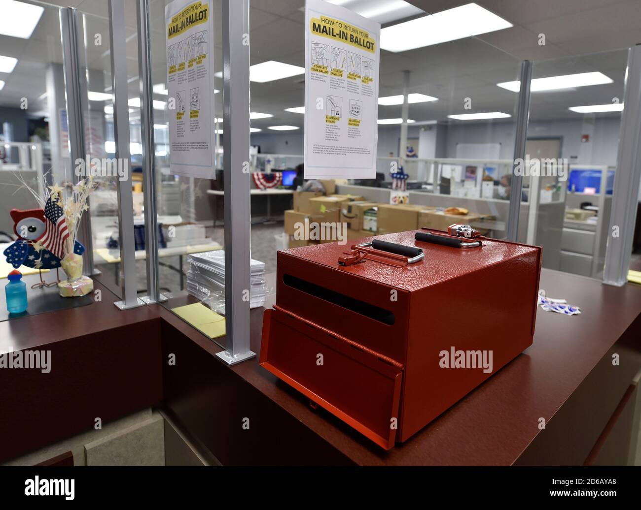 Ballot Bureau High Resolution Stock Photography and Images - Alamy