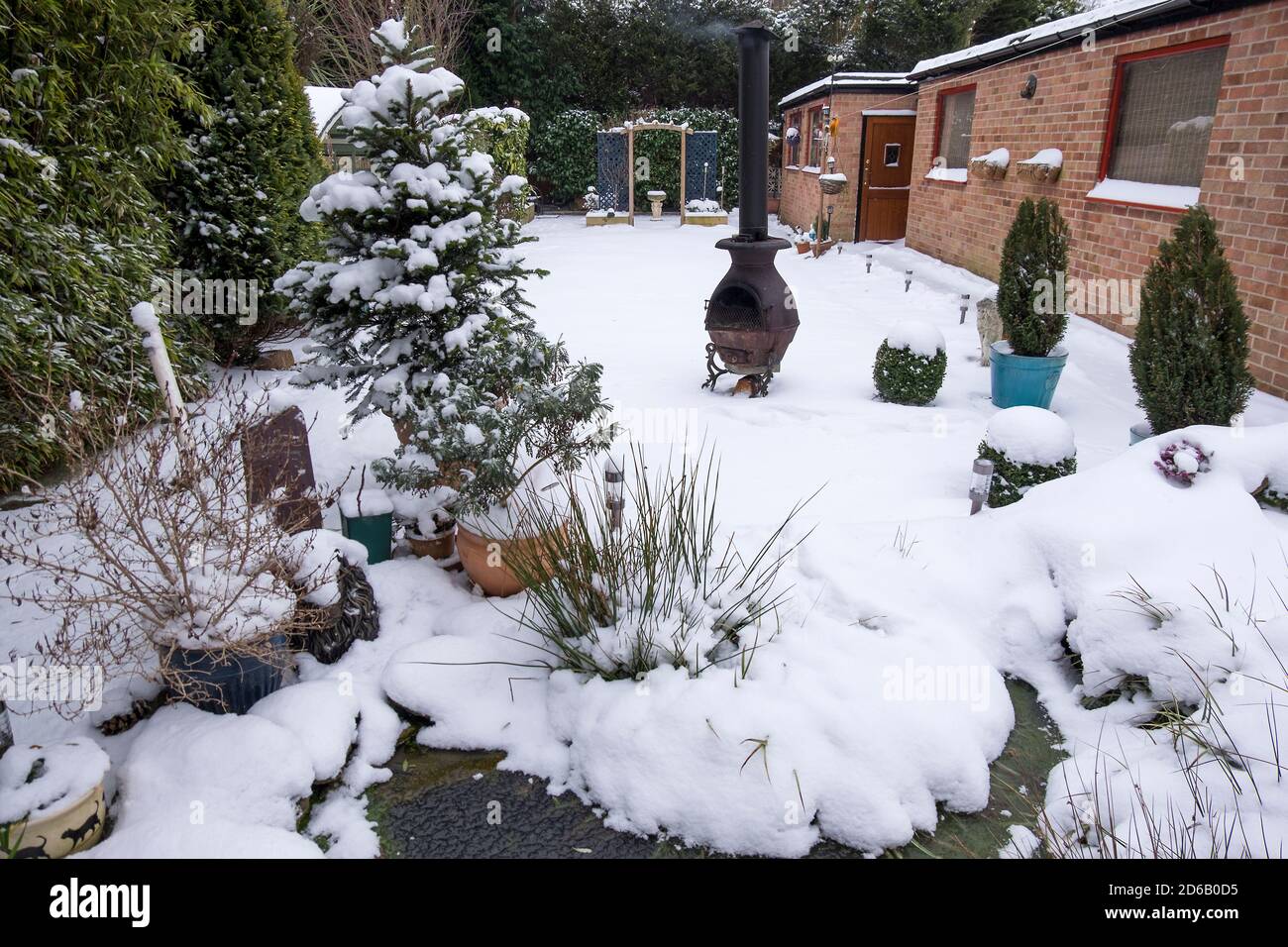 Long back gardens hi-res stock photography and images - Alamy