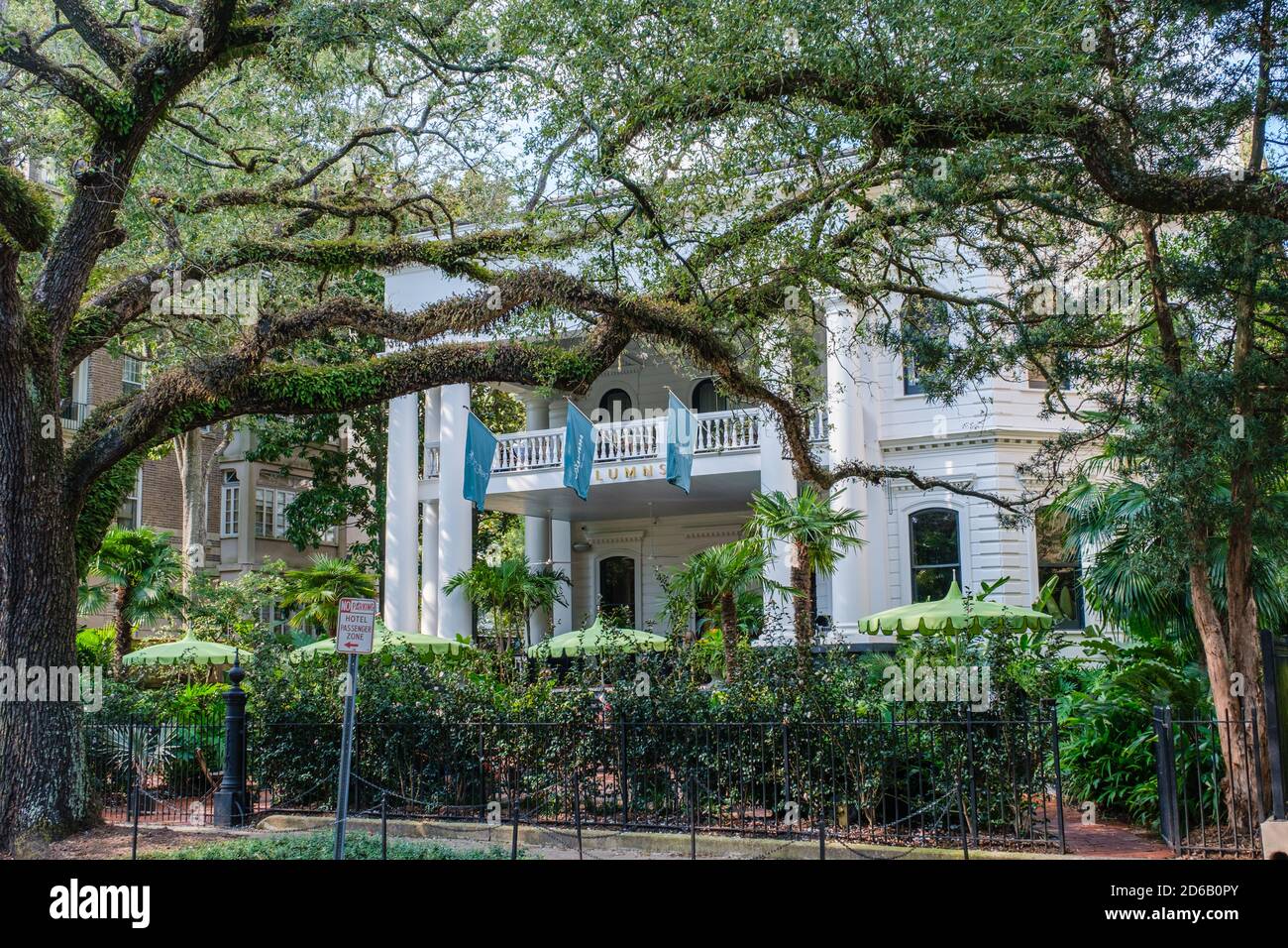 The columns hotel louisiana hi-res stock photography and images - Alamy
