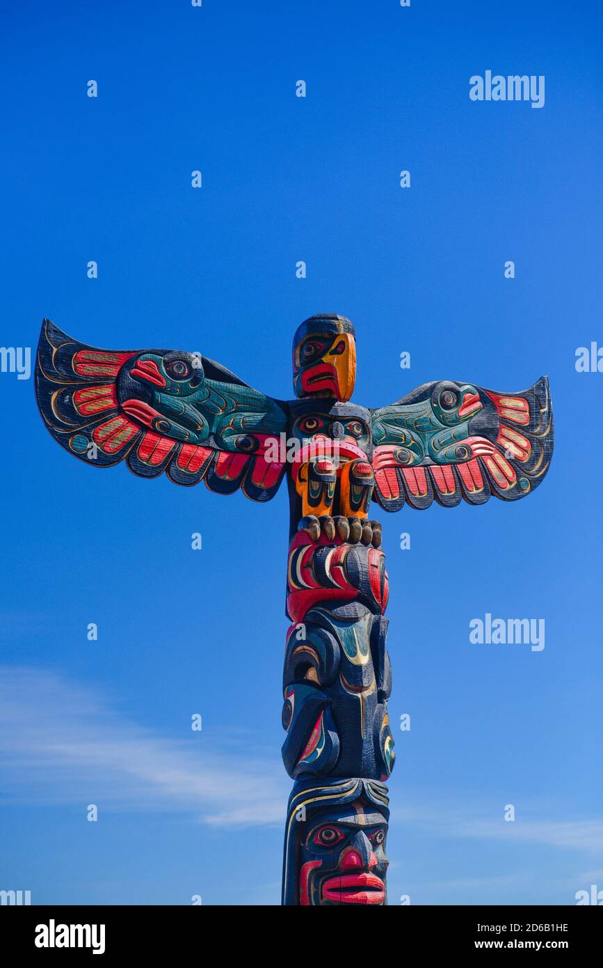 Totem Pole, Mulgrave School, West Vancouver, British Columbia, Canada ...