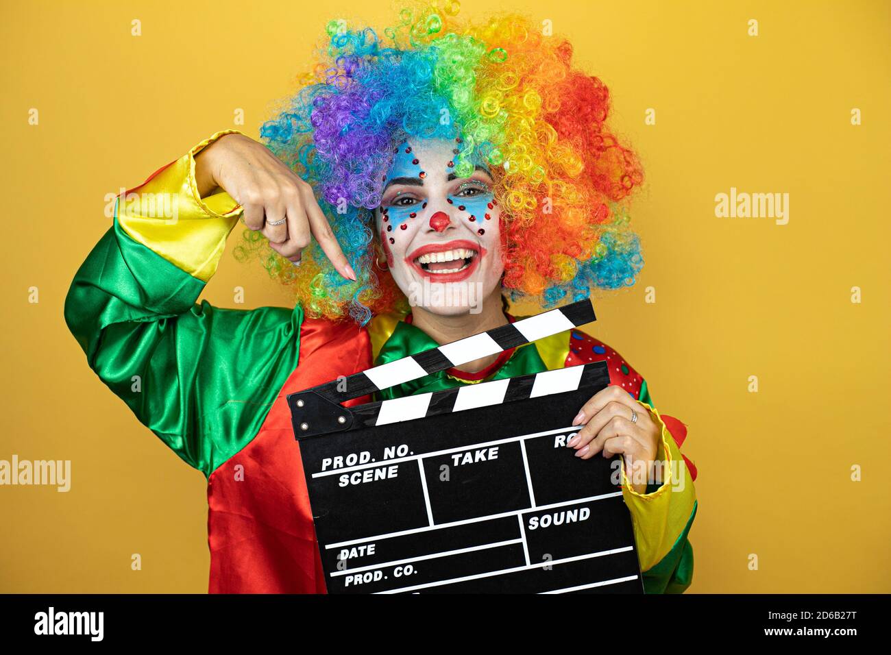 Skull clap hi-res stock photography and images - Alamy