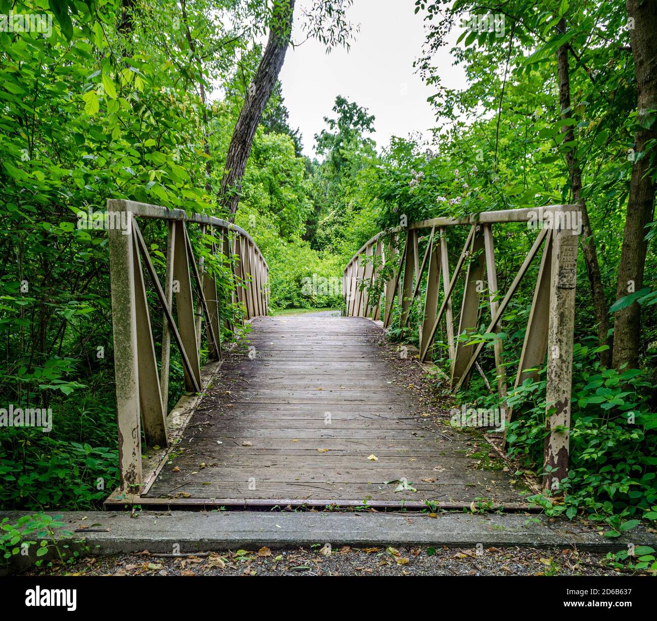 Pergola bridge hi-res stock photography and images - Alamy