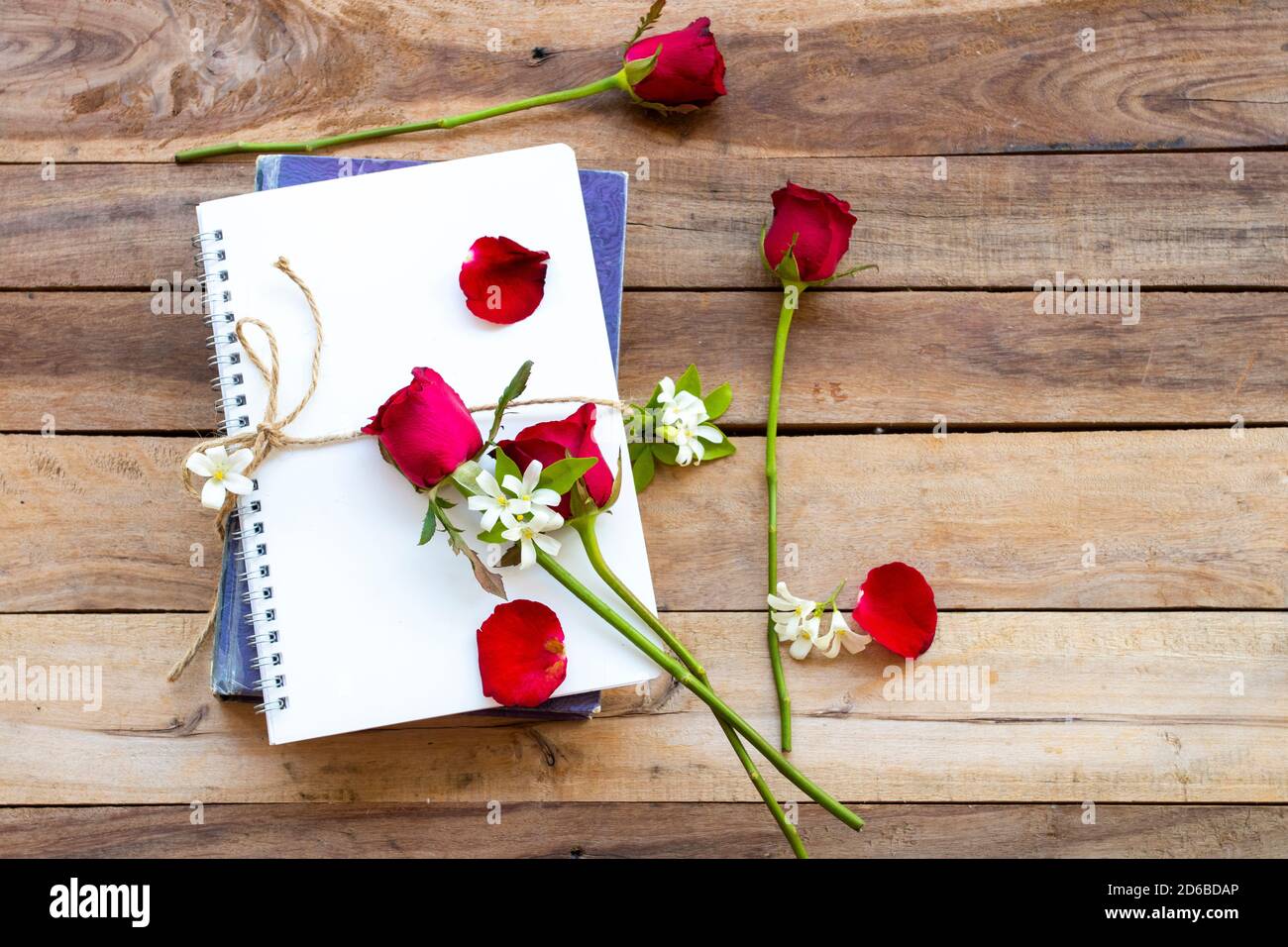 Planner notebook floral hi-res stock photography and images - Alamy