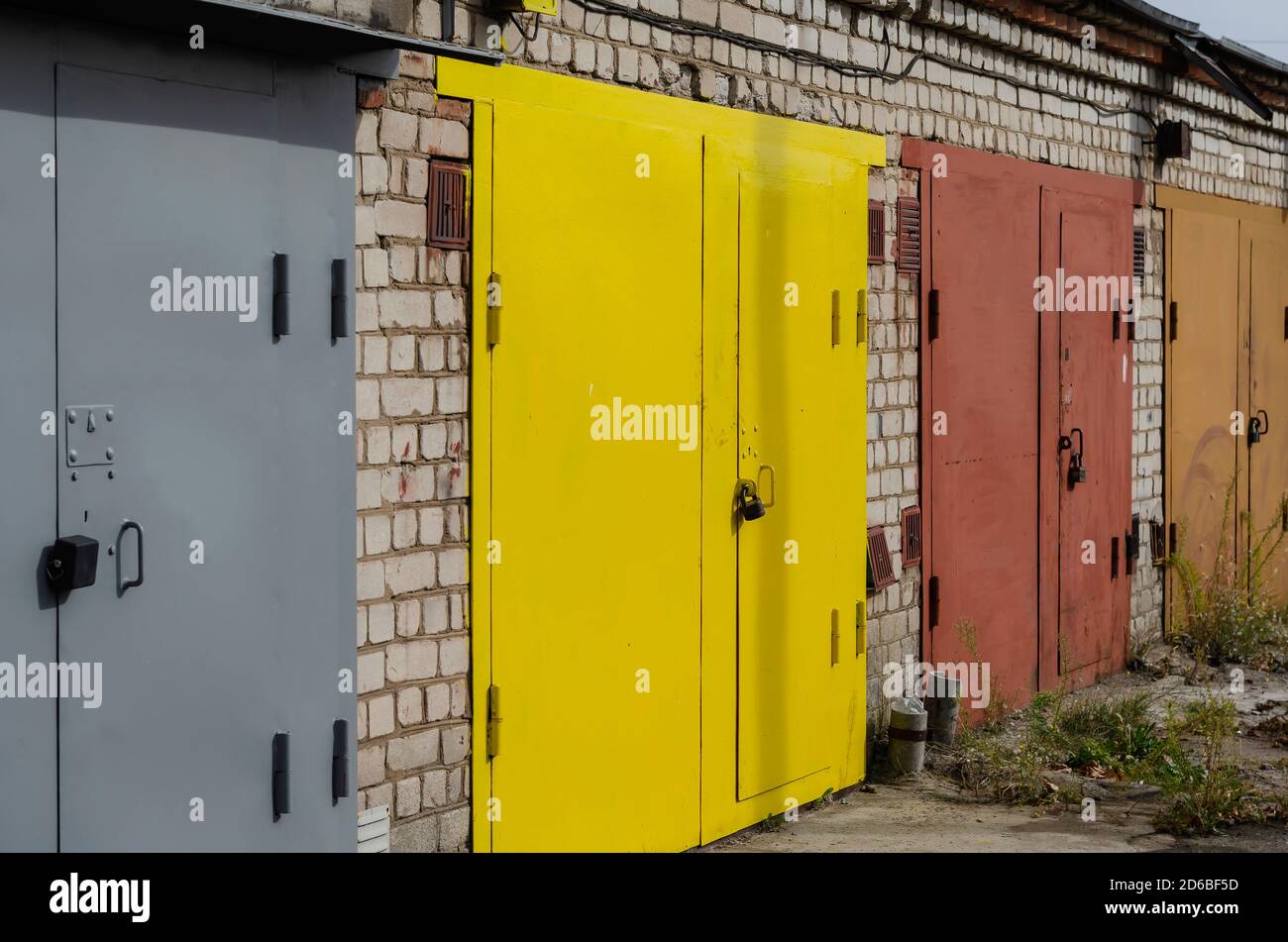 Four storage building hi-res stock photography and images - Alamy