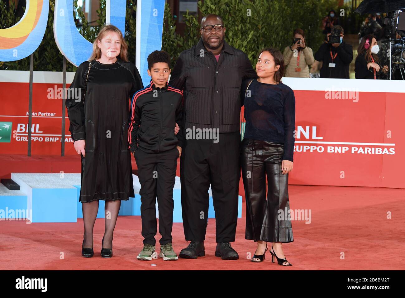 Alex mcqueen and dexter mcqueen hi-res stock photography and images - Alamy