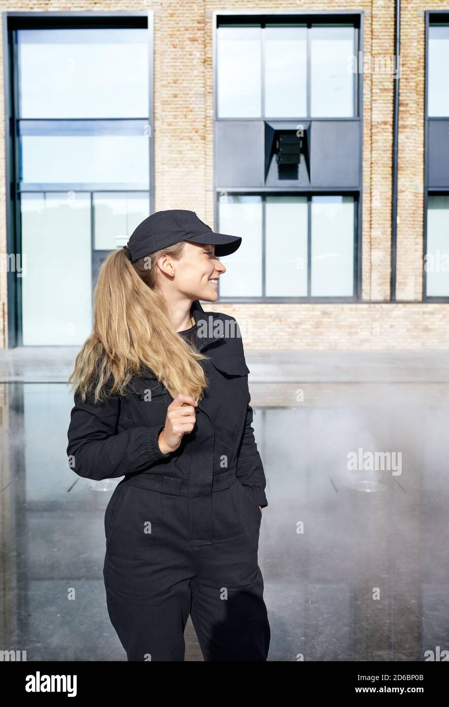 Work uniform hi-res stock photography and images - Alamy