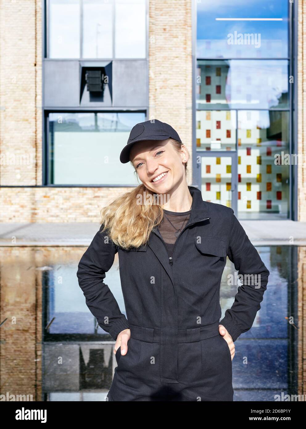 Work uniform hi-res stock photography and images - Alamy