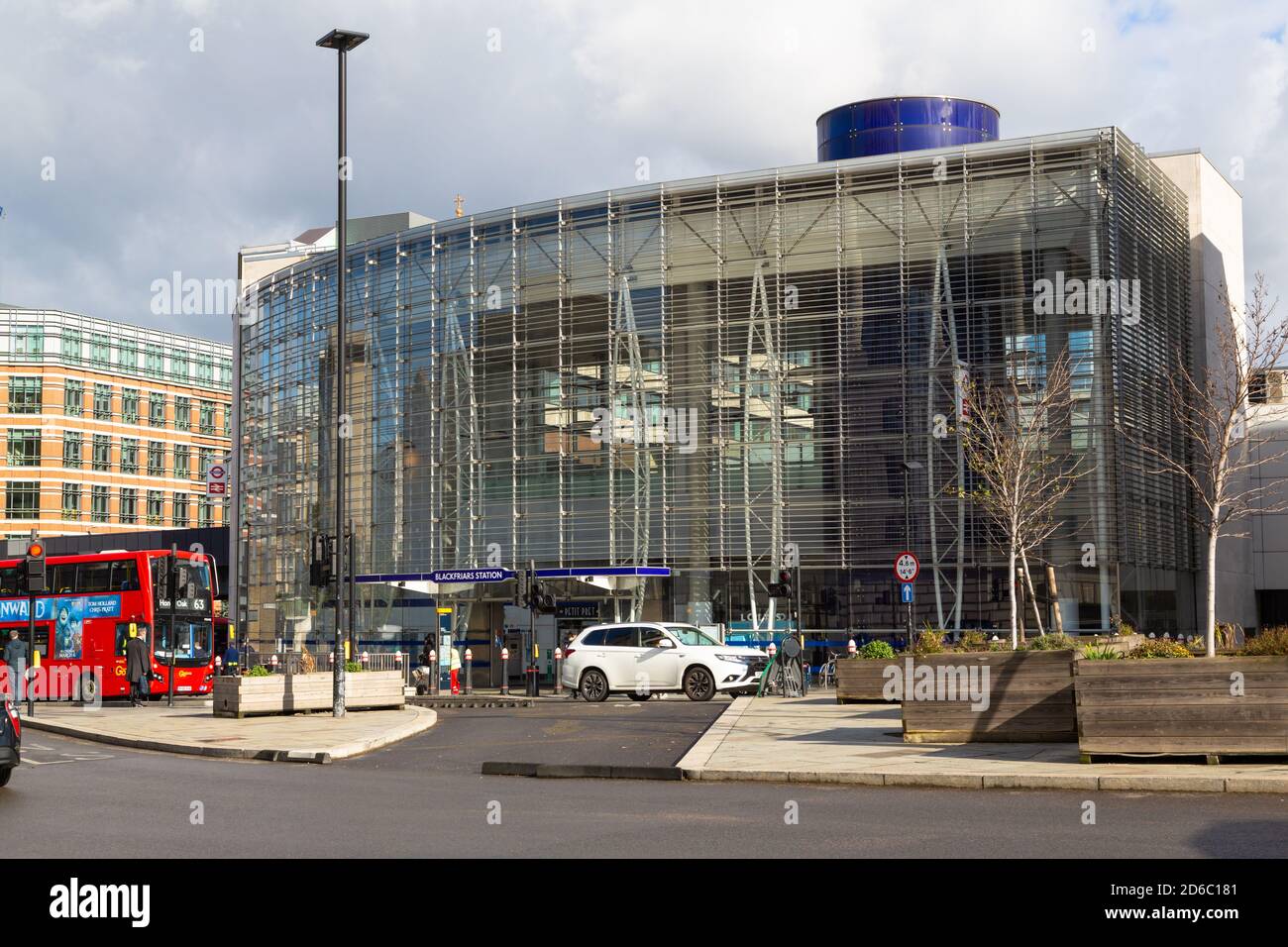 Blackfriars underground and railway station, london, uk Stock Photo - Alamy