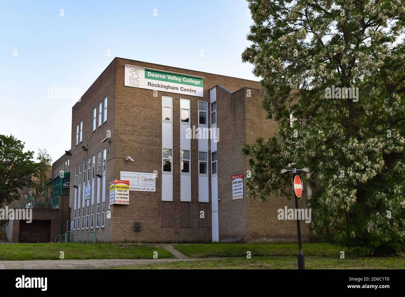 Dearne valley college hi-res stock photography and images - Alamy