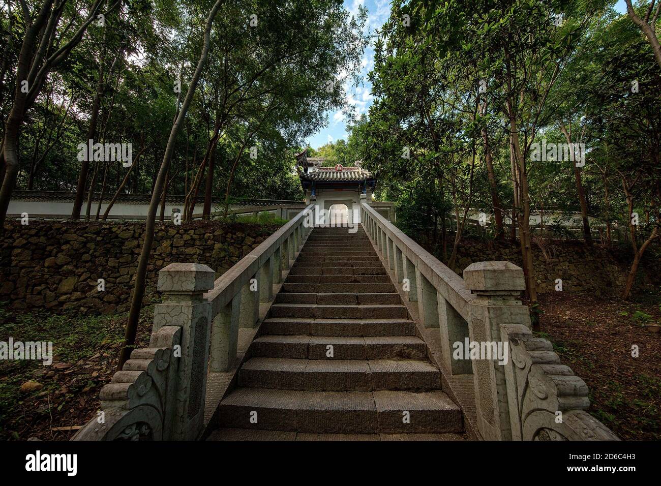 White emperor city hi-res stock photography and images - Alamy