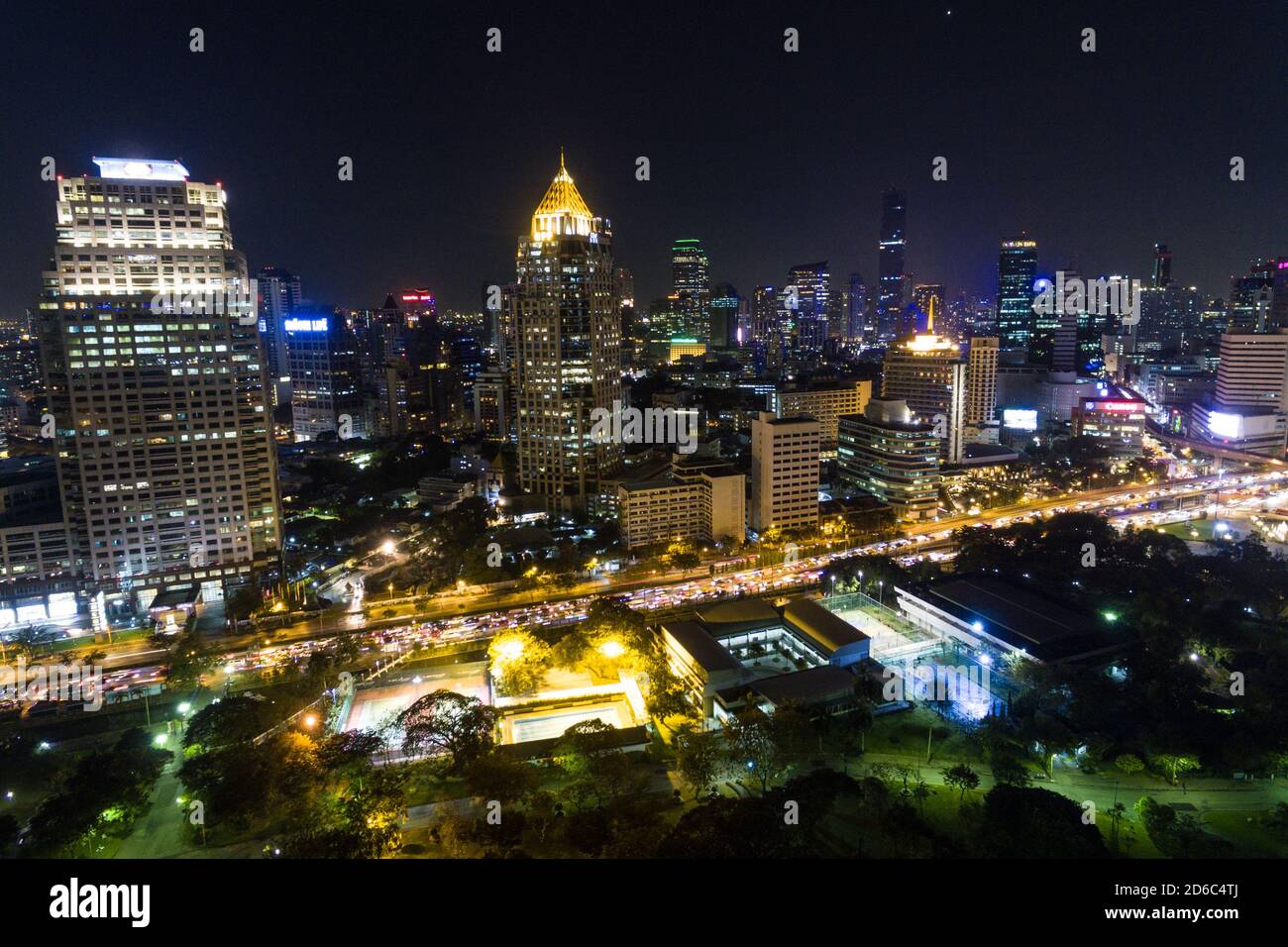 Lumpini night market hi-res stock photography and images - Alamy