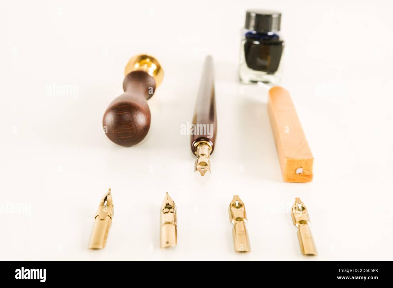 Antique ink pen background Stock Photo - Alamy