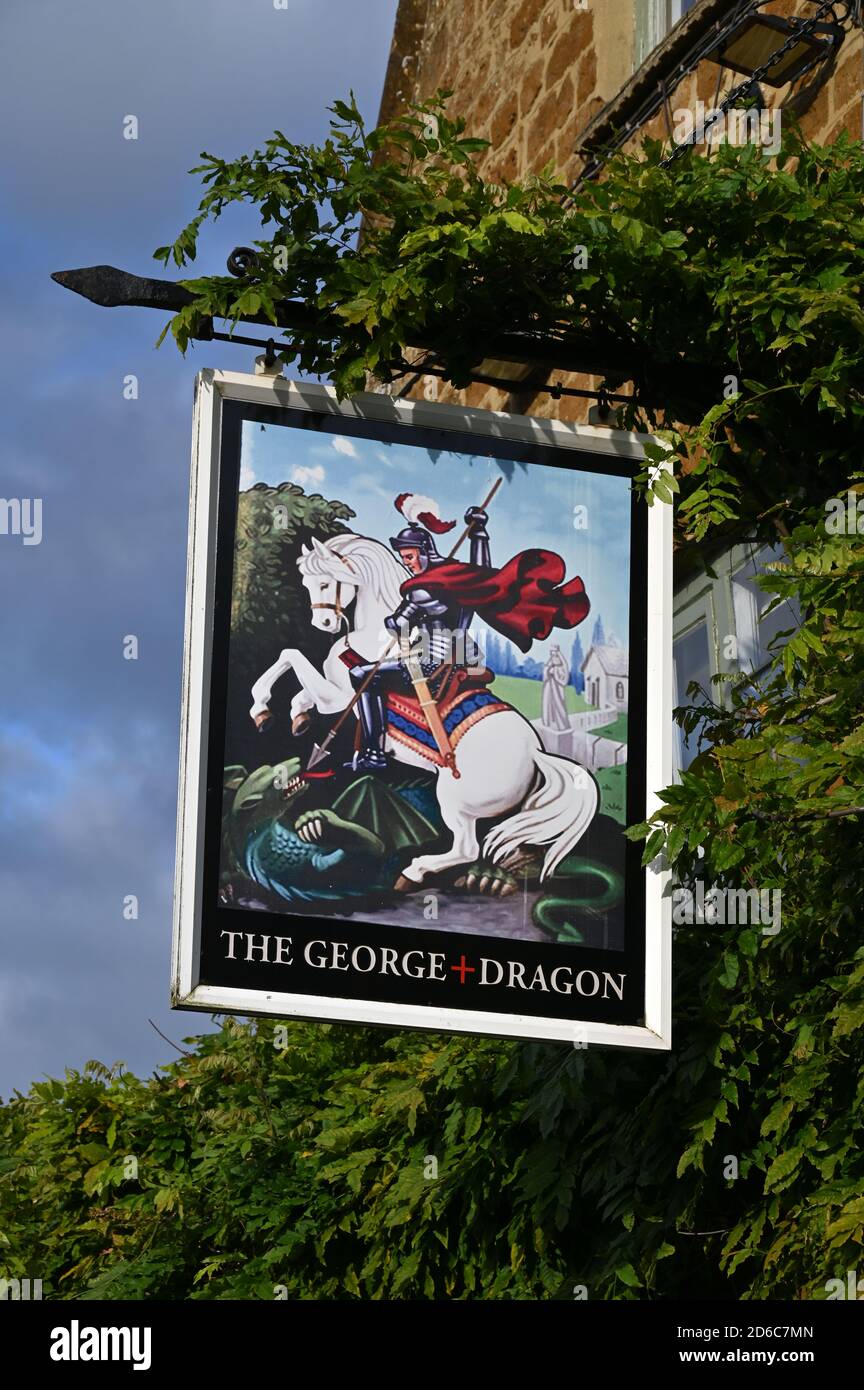 George dragon pub sign hi-res stock photography and images - Alamy