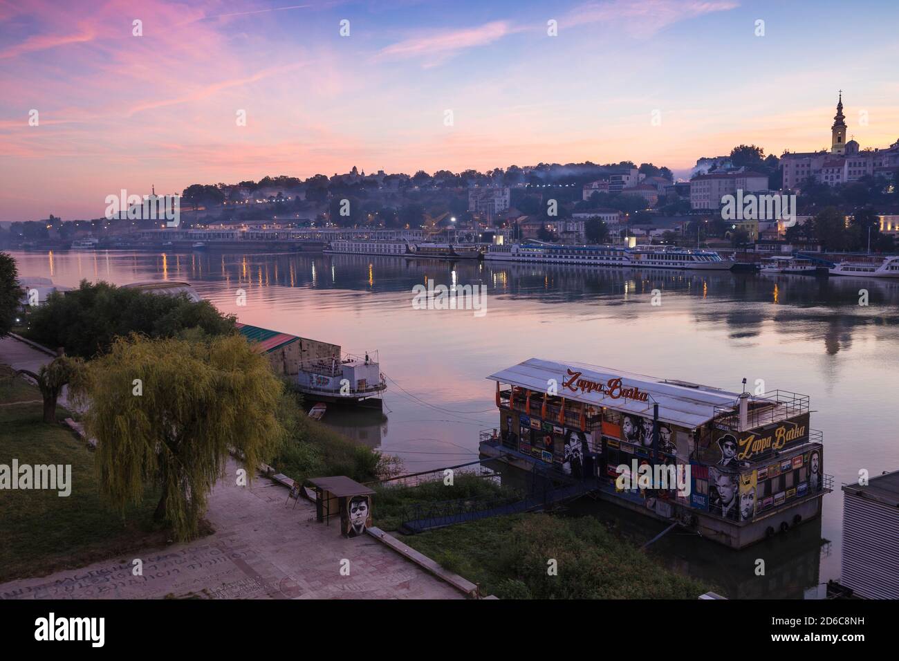 Belgrade serbia boat bar hi-res stock photography and images - Alamy