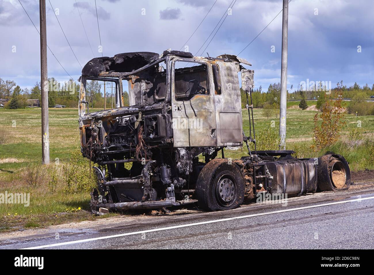 Burned out truck hi-res stock photography and images - Alamy