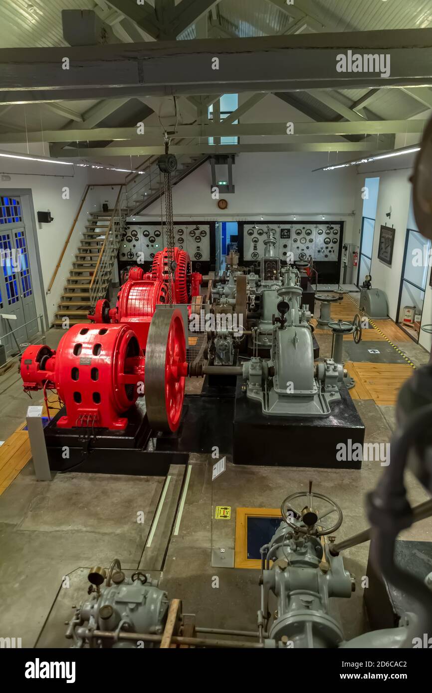 Generator room hydroelectric power station hi-res stock photography and ...