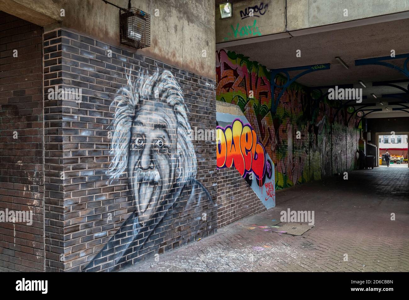 Spay paint texture hi-res stock photography and images - Alamy