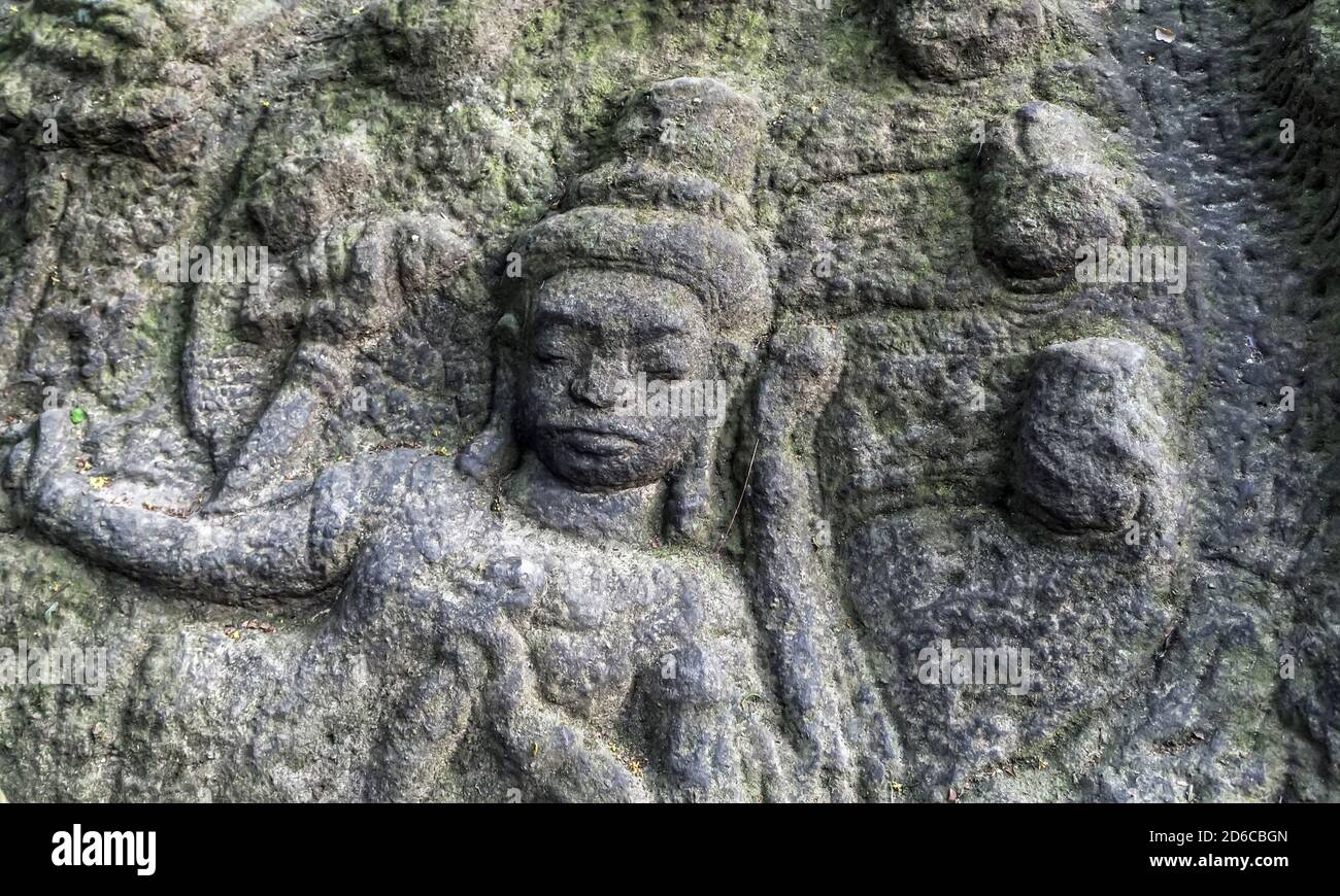 Siem Reap, Cambodia Kbal Spean holy cobble stones to ornate images of ...