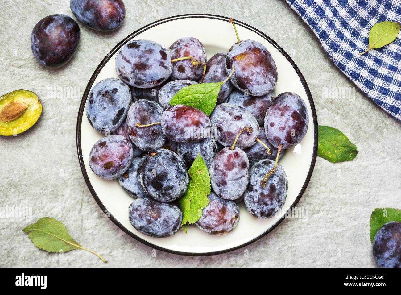 Blue Fruits High Resolution Stock Photography and Images - Alamy