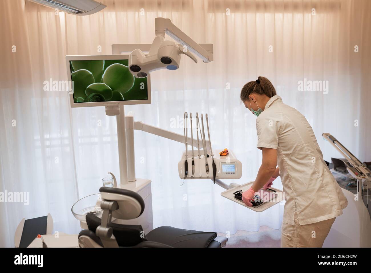 Working day in hospital dental hi-res stock photography and images - Alamy