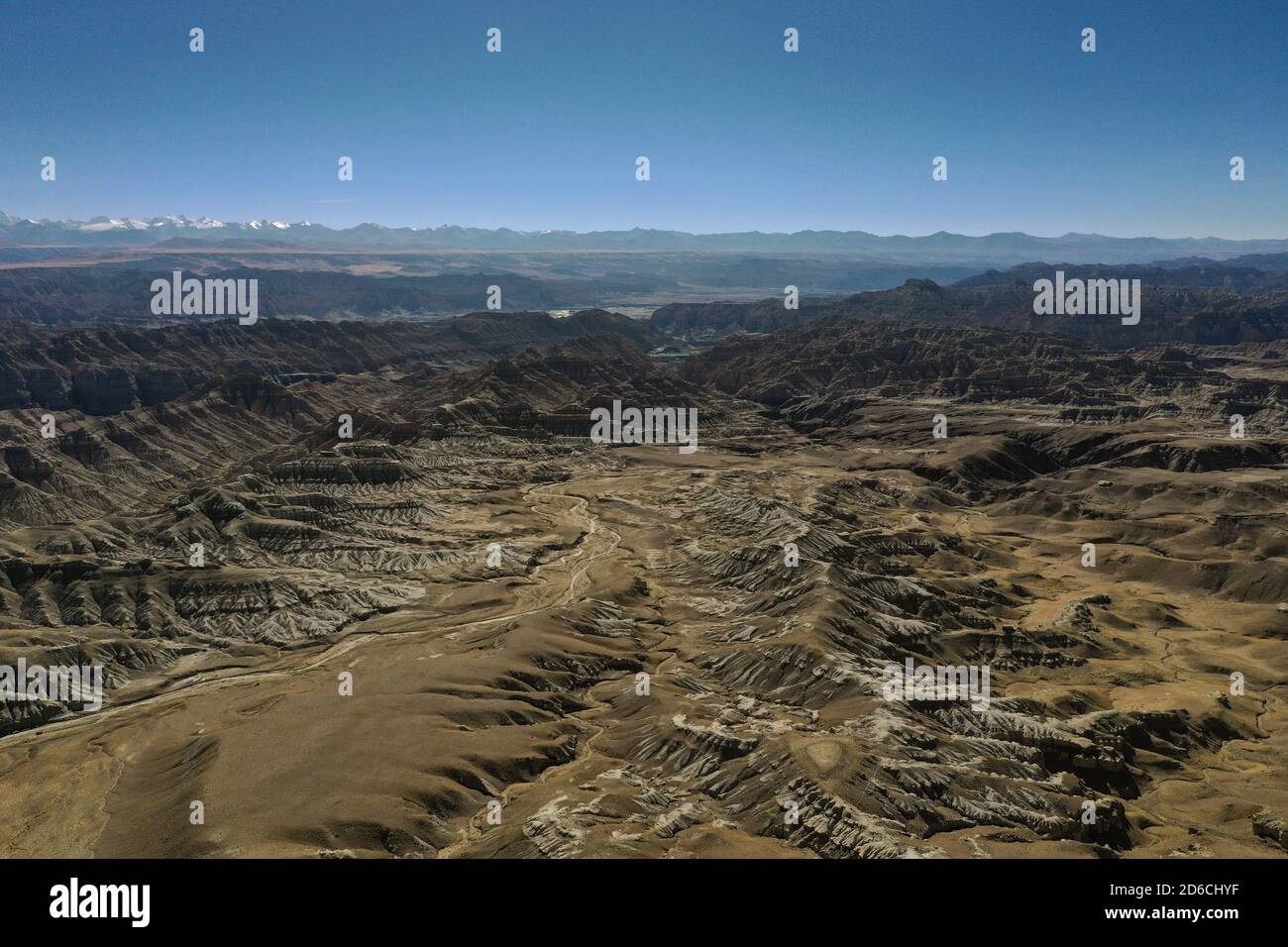 Zanda. 15th Oct, 2020. Photo taken on Oct. 15, 2020 shows the landscape ...