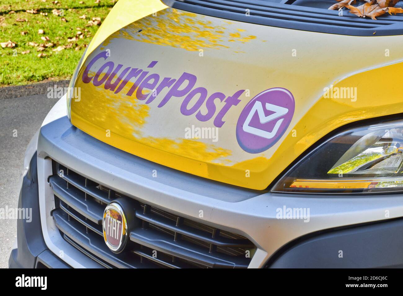 Nz post truck hi-res stock photography and images - Alamy