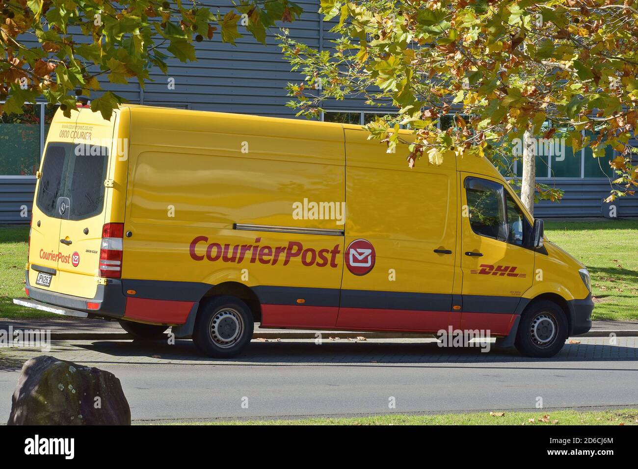 Nz post truck hi-res stock photography and images - Alamy