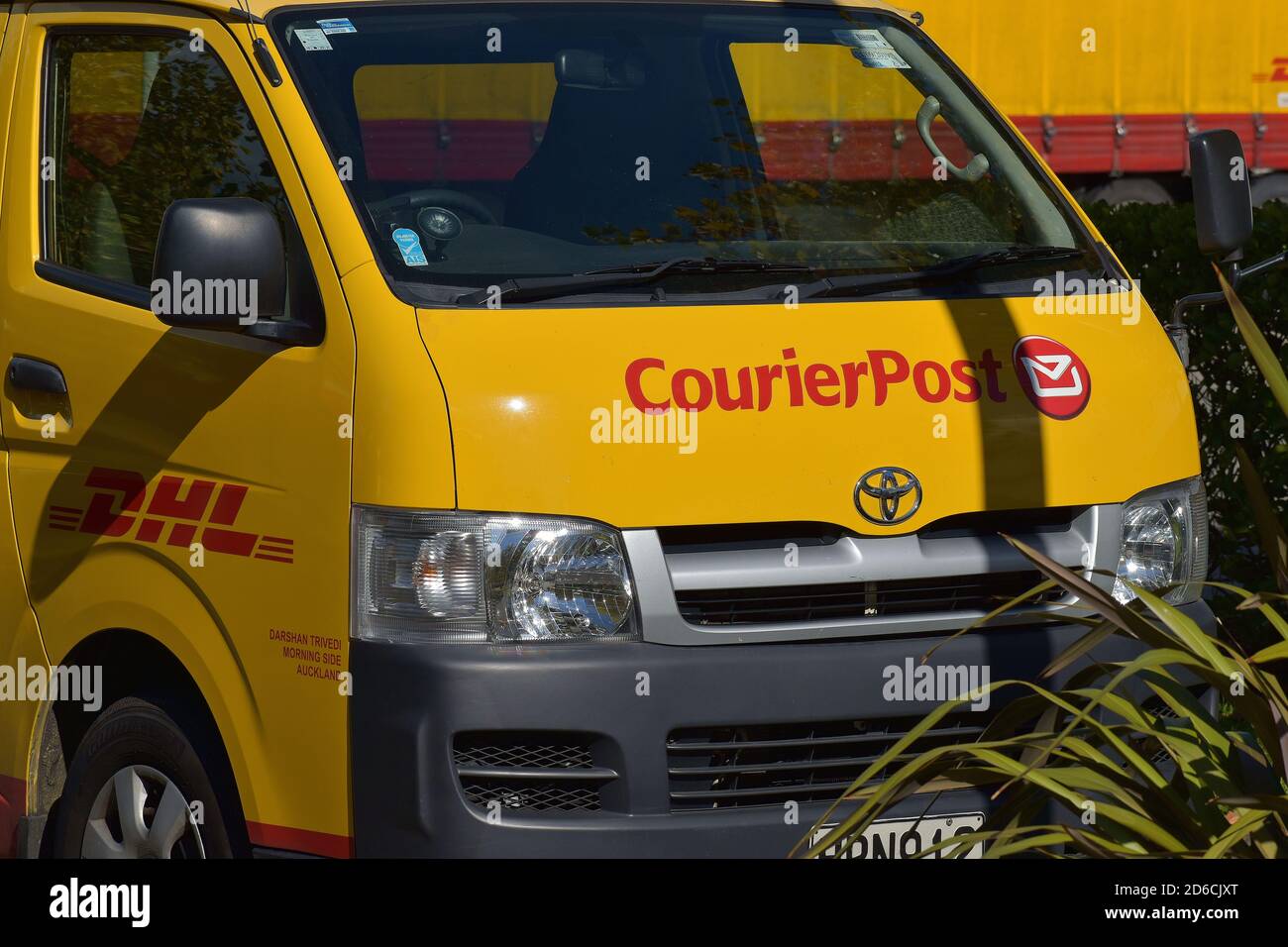 Nz post truck hi-res stock photography and images - Alamy