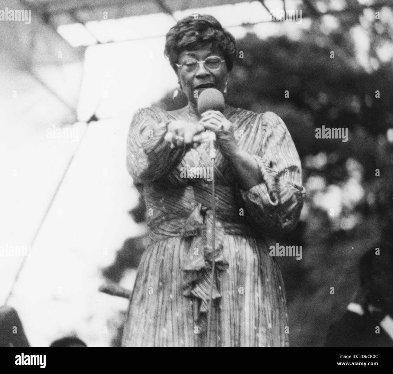 Ella fitzgerald colour hi-res stock photography and images - Alamy
