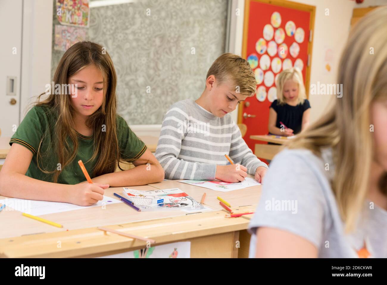 Children in classroom Stock Photo - Alamy