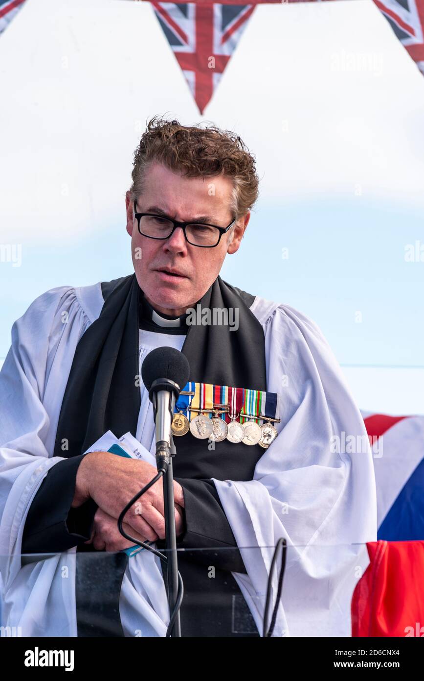 Navy pier wwii hi-res stock photography and images - Alamy