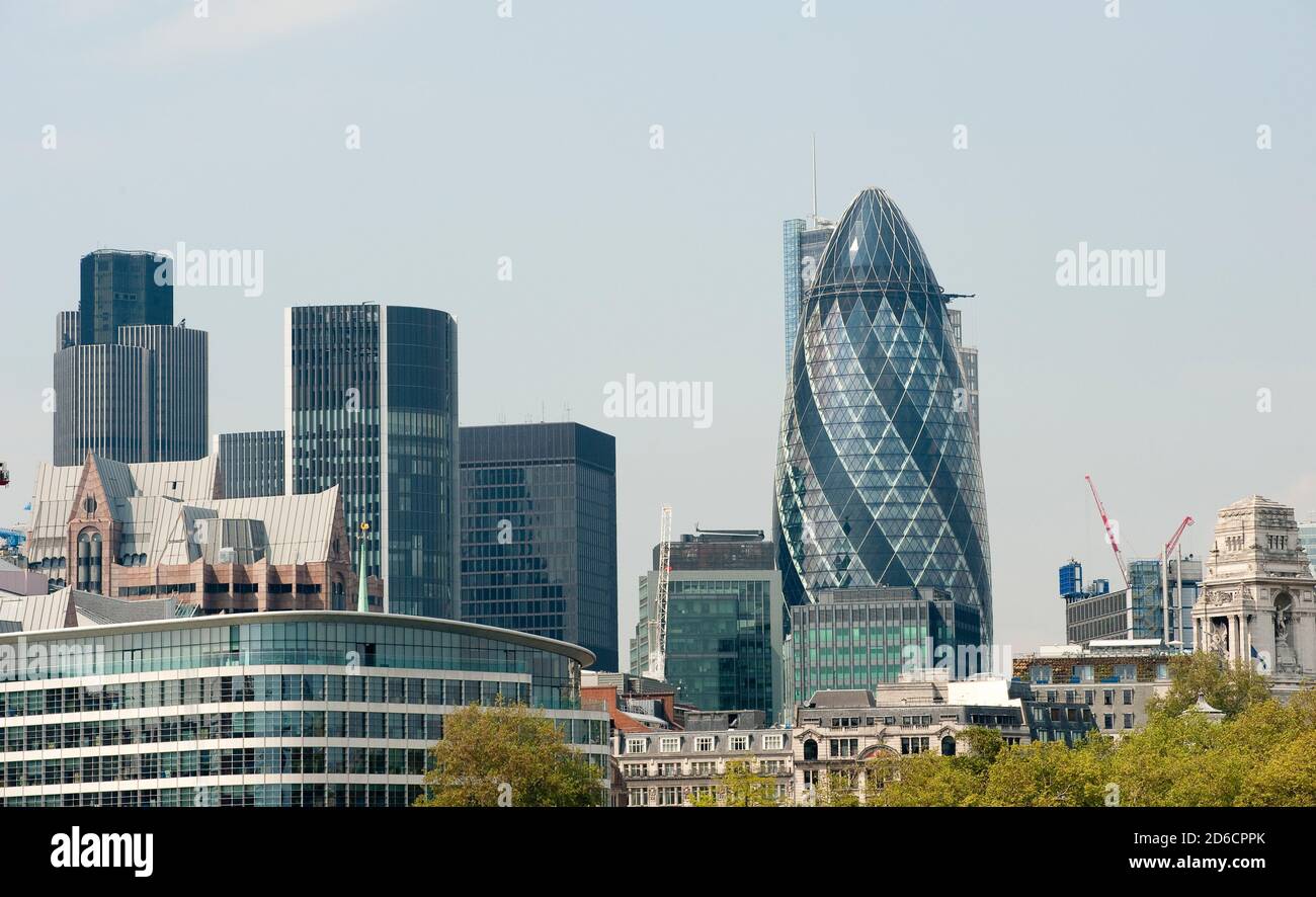 Londons iconic skyline hi-res stock photography and images - Alamy