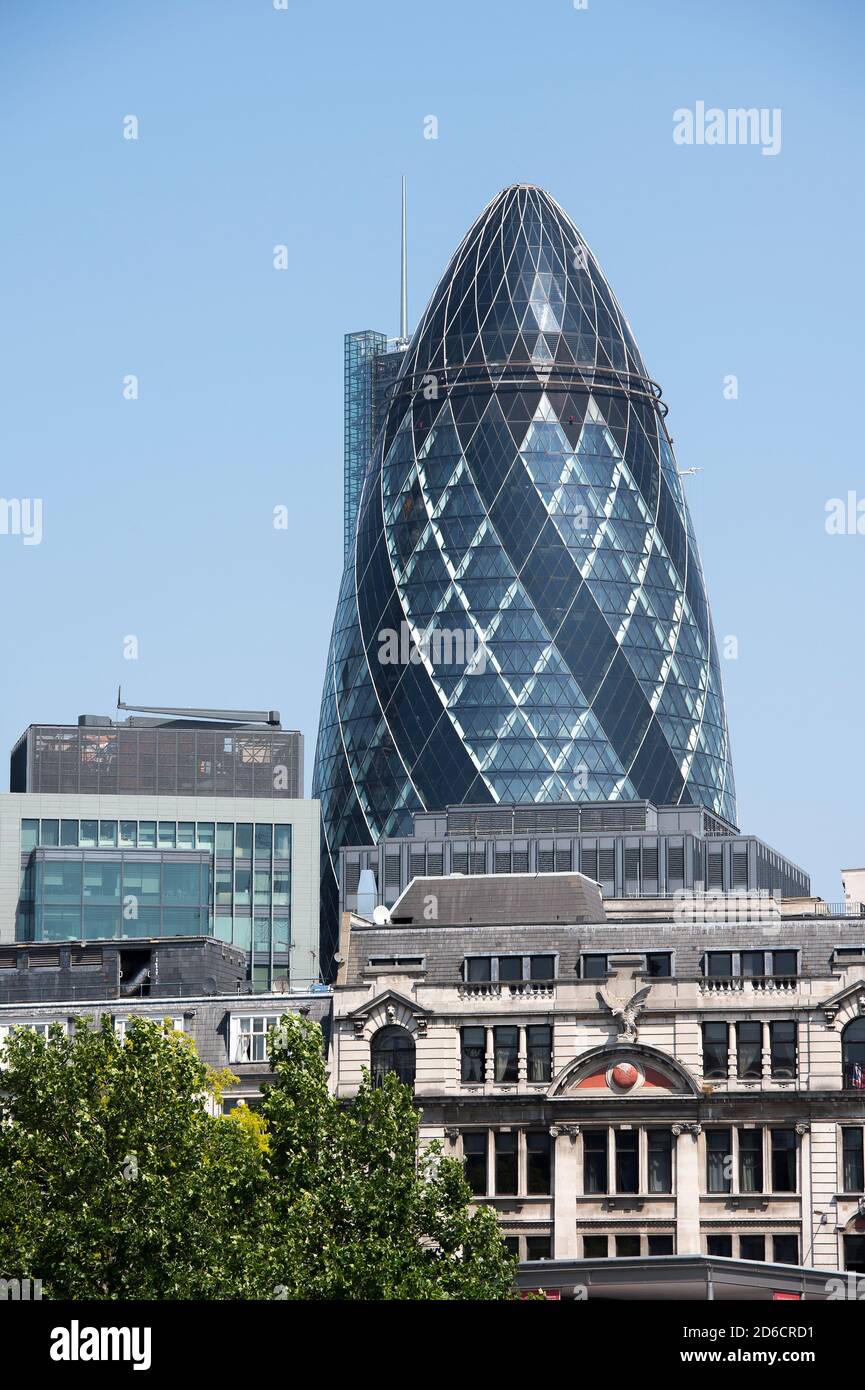 30 st mary axe skyscraper hi-res stock photography and images - Alamy