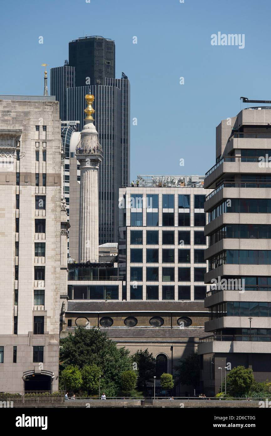 The monument london viewing platform hi-res stock photography and ...