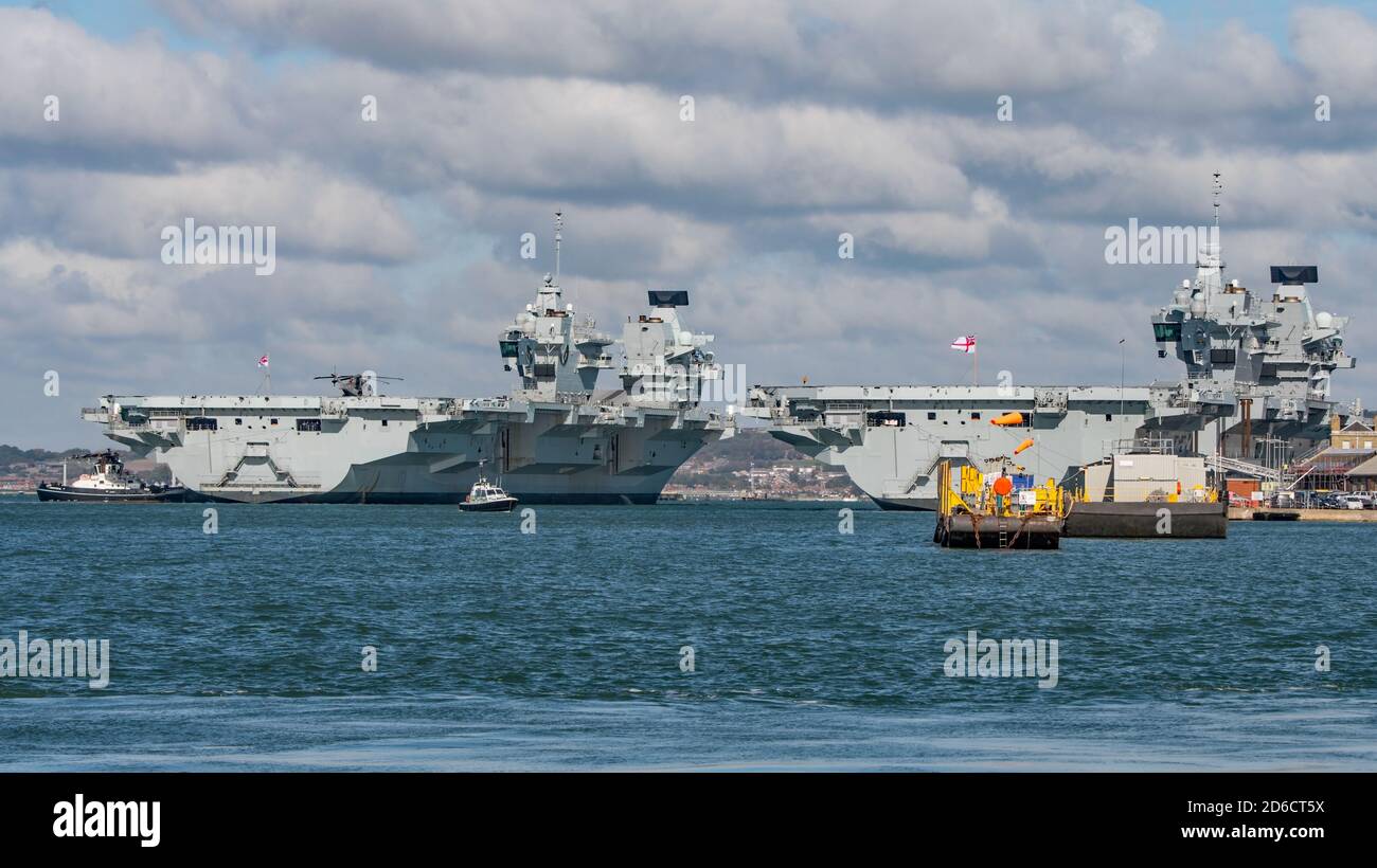 The Royal Navy aircraft carrier HMS Queen Elizabeth (R08) returned to ...