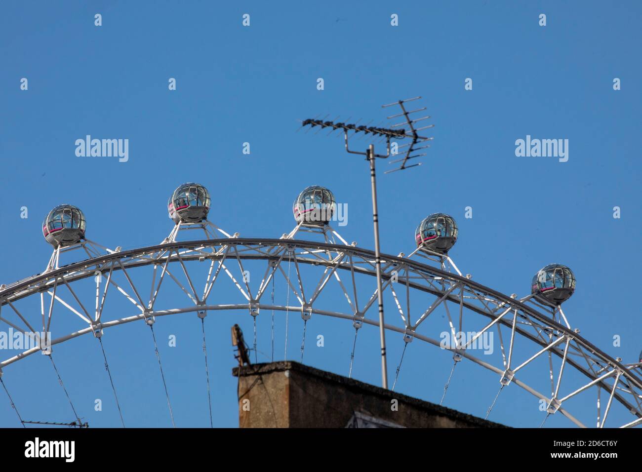Terrestrial tv aerial hi-res stock photography and images - Alamy