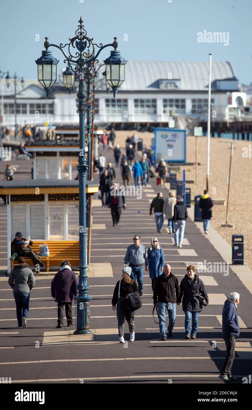 Way along seafront on southsea beach hi-res stock photography and ...