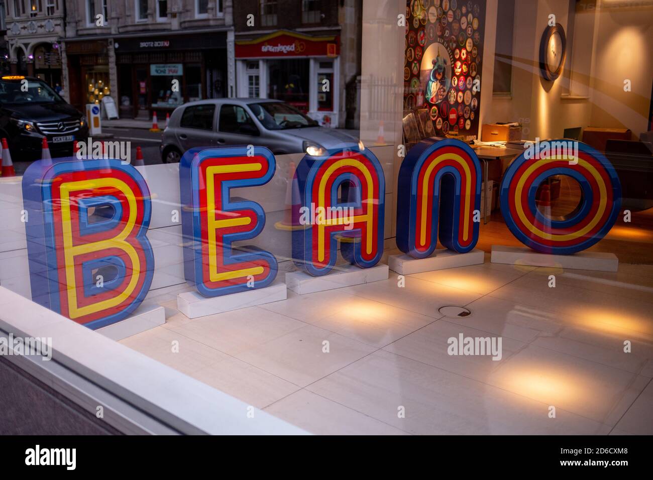 Beano Logo in the window of the DC Thomson offices on Fleet Street in ...