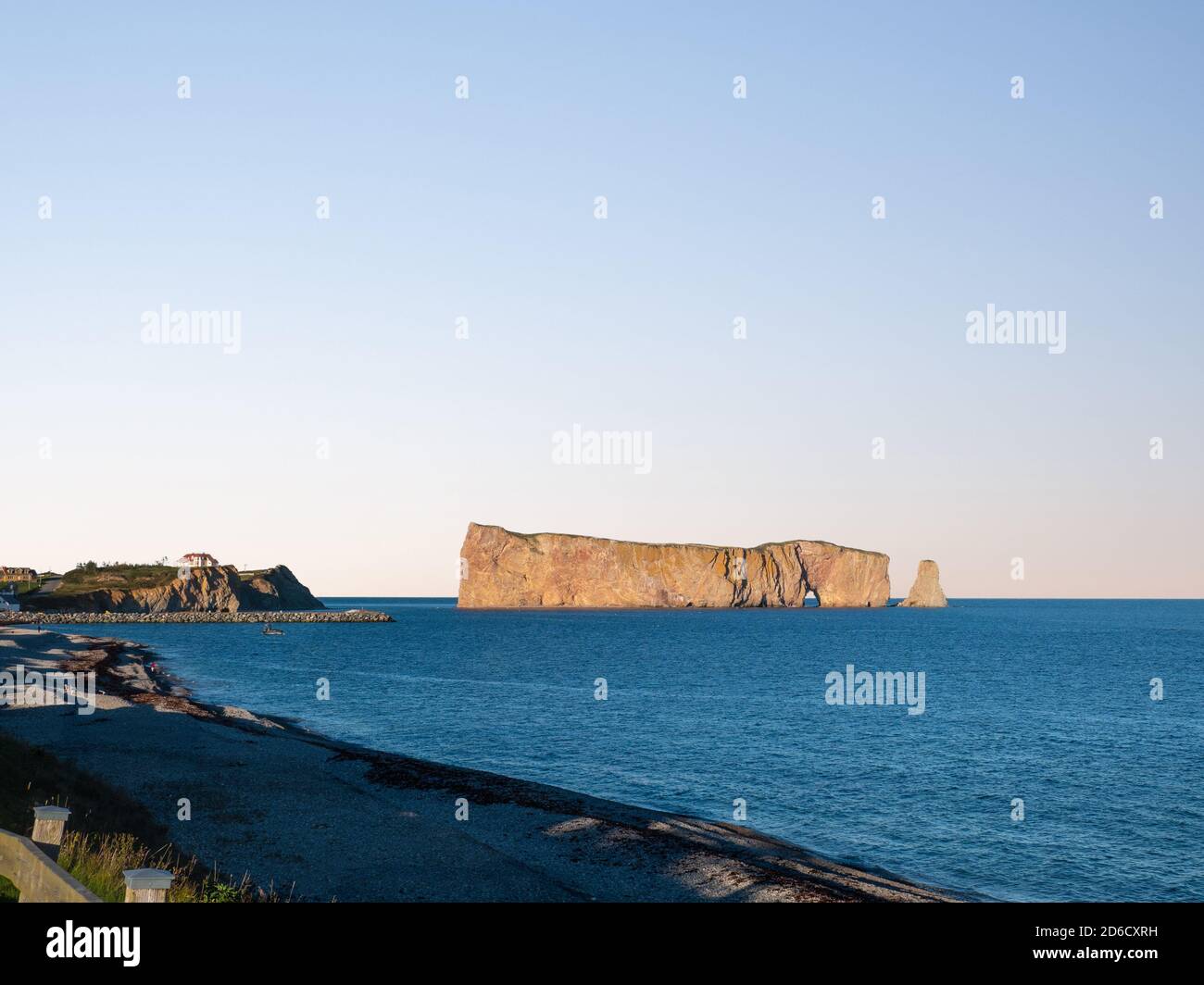 St. lawrence river quebec cliff hi-res stock photography and images - Alamy