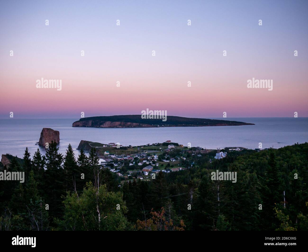 Perce rock gaspe quebec sunset hi-res stock photography and images - Alamy